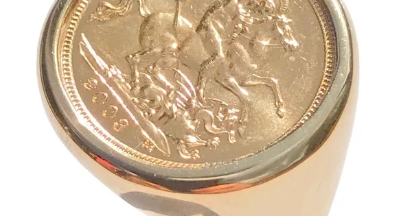 Gold Sovereign Rings 9ct – Timeless Elegance in Half & Full Sovereign ...